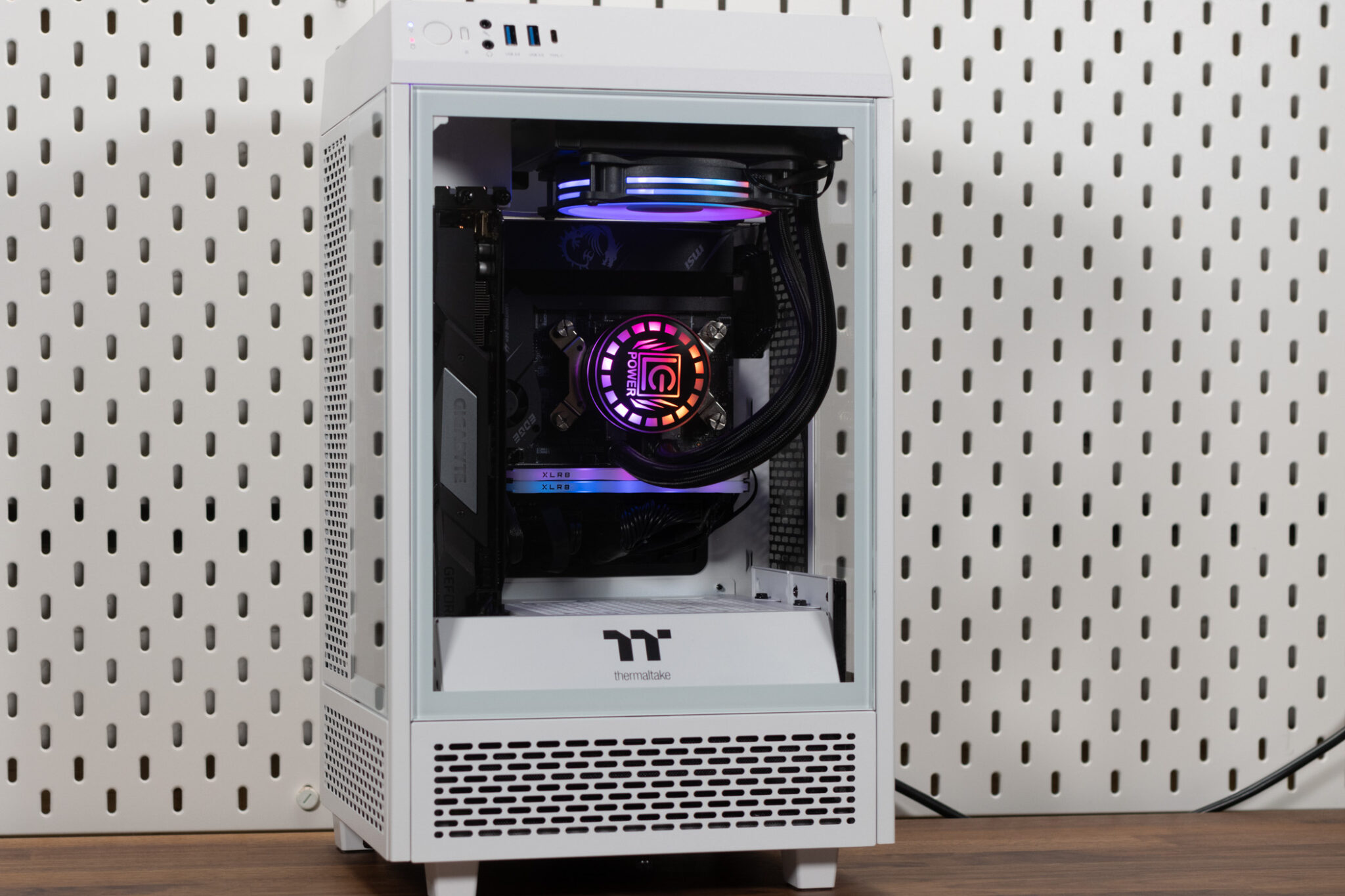 Thermaltake The Tower 100