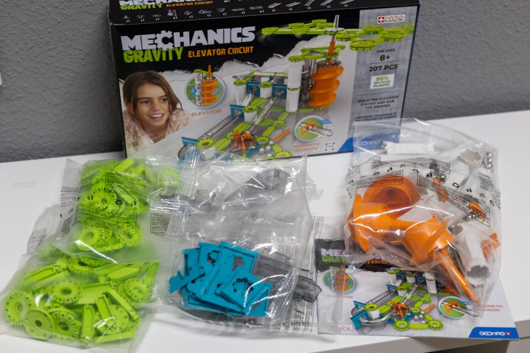 GEOMAG Mechanics Gravity - Elevator Circuit - Test/Review - game2gether
