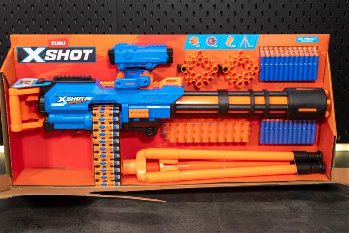 Die ZURU X-SHOT Insanity Motorized Rage Fire im Test - game2gether