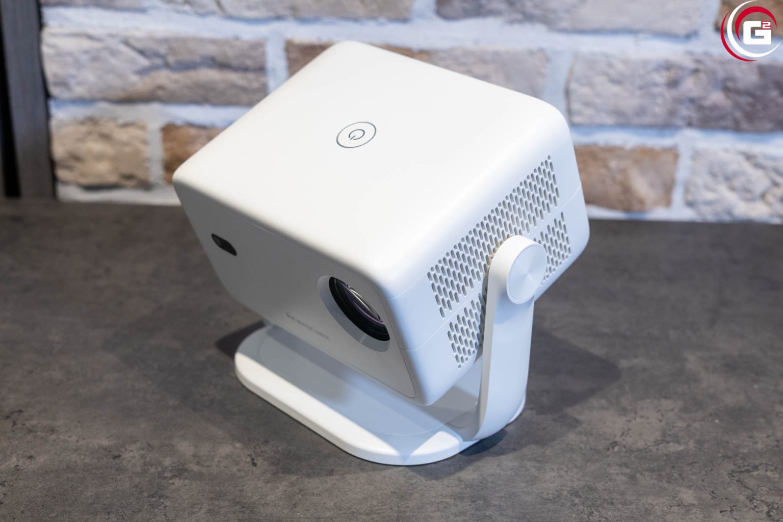 Der LED-Beamer Magcubic L018 im Test - game2gether