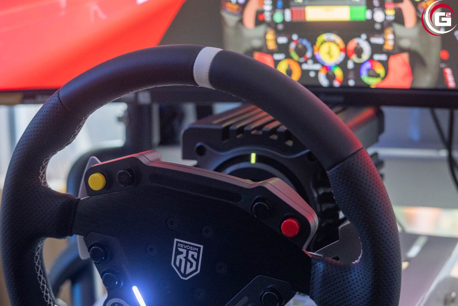 Das NACON Revosim RS PURE Lenkrad + Base DD-9Nm im Test - game2gether